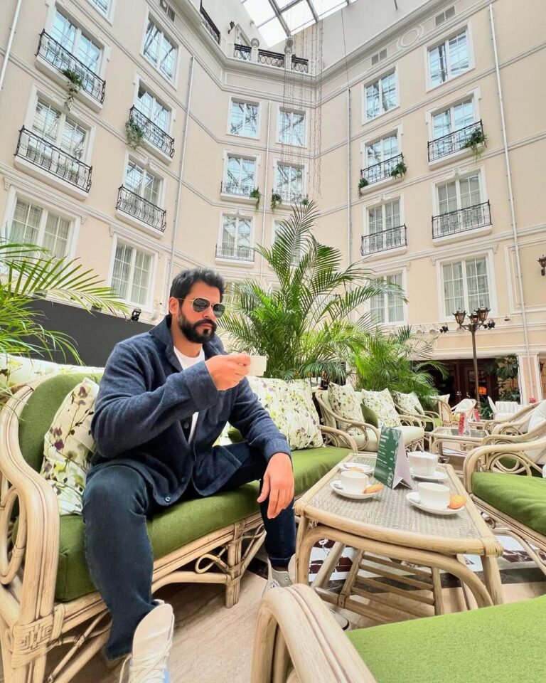 Promijenio je imidž, ali i dalje mami duboke uzdahe: Evo kako danas ...